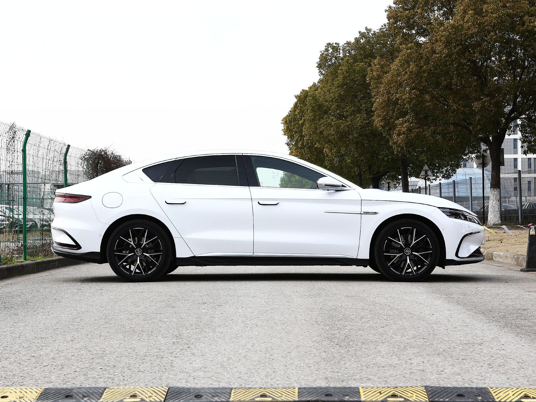 【比亚迪汉】比亚迪_比亚迪汉_比亚迪汉报价_图片_360汽车