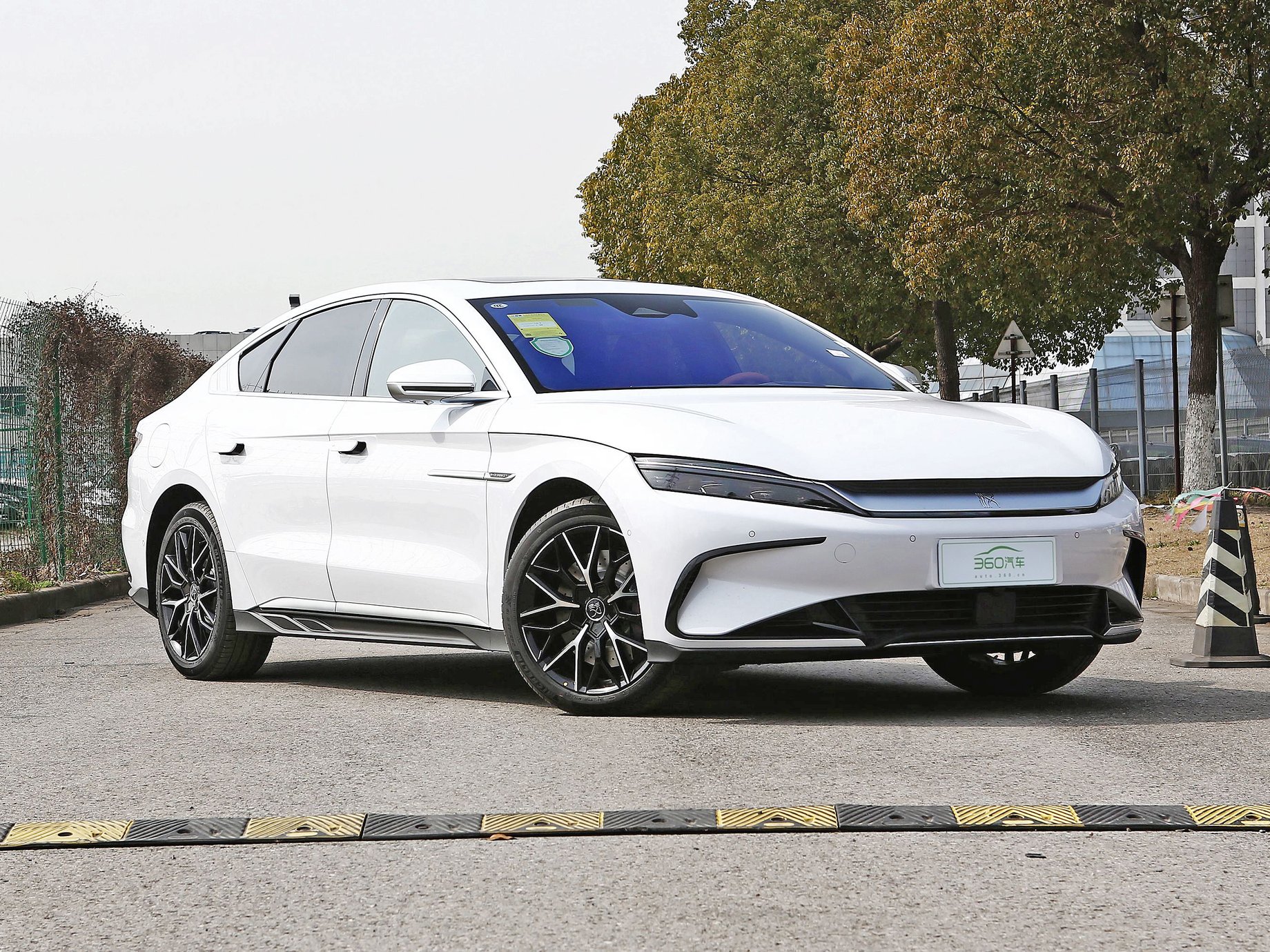 【比亚迪汉】比亚迪_比亚迪汉_比亚迪汉报价_图片_360汽车