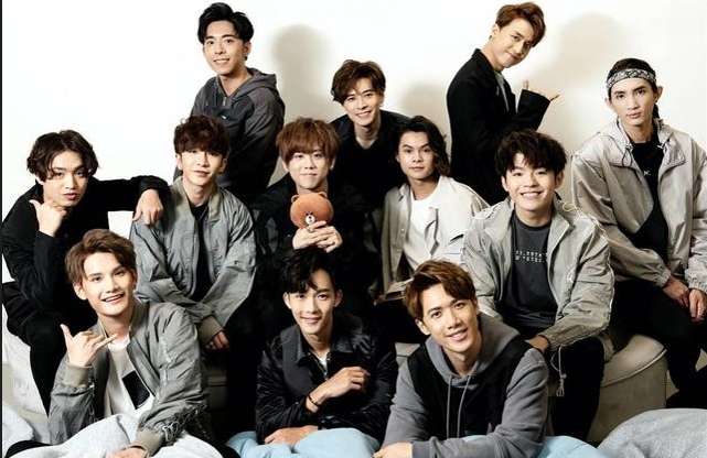 “港圈顶流男团”MIRROR：香港火到离谱，为何内地名气为零？_【快资讯】