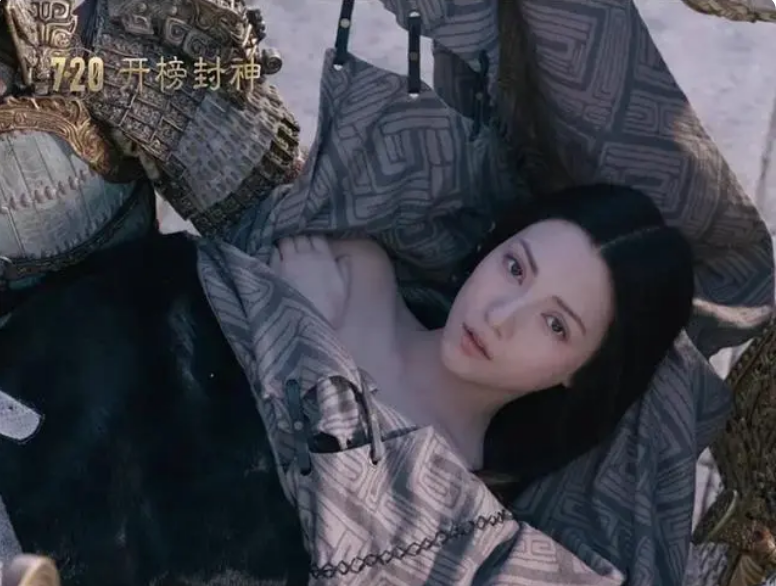 娜然因封神成名，幕后故事感人，打破倪妮为张艺谋的“四年约定”纪录_【快资讯】