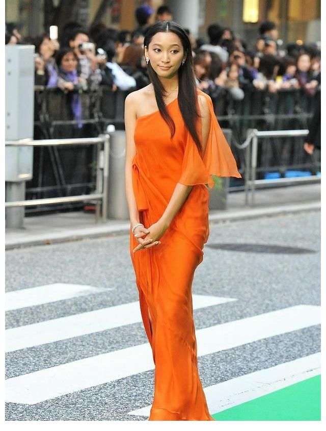 渡边杏将带三个孩子移民巴黎，不是远离渣前夫，而是为实现梦想_【快资讯】