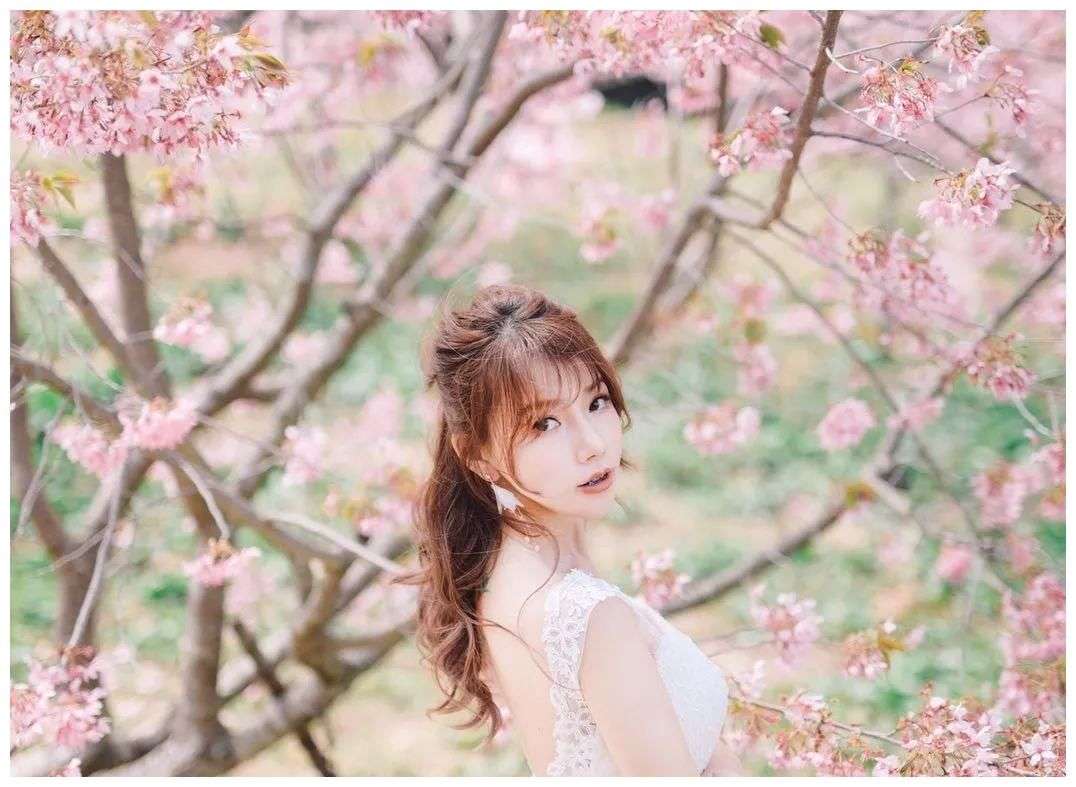 电眼魅惑女伶「昆娜Queena」_【快资讯】