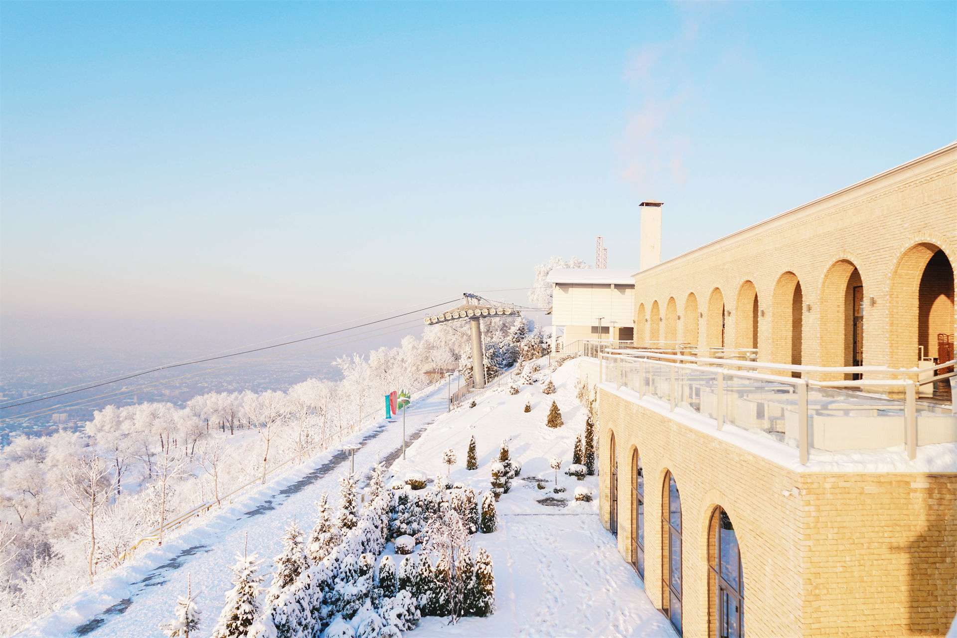 号外！哈萨克斯坦对中国人免签，它是个风景如画、美女如云的国家_【快资讯】