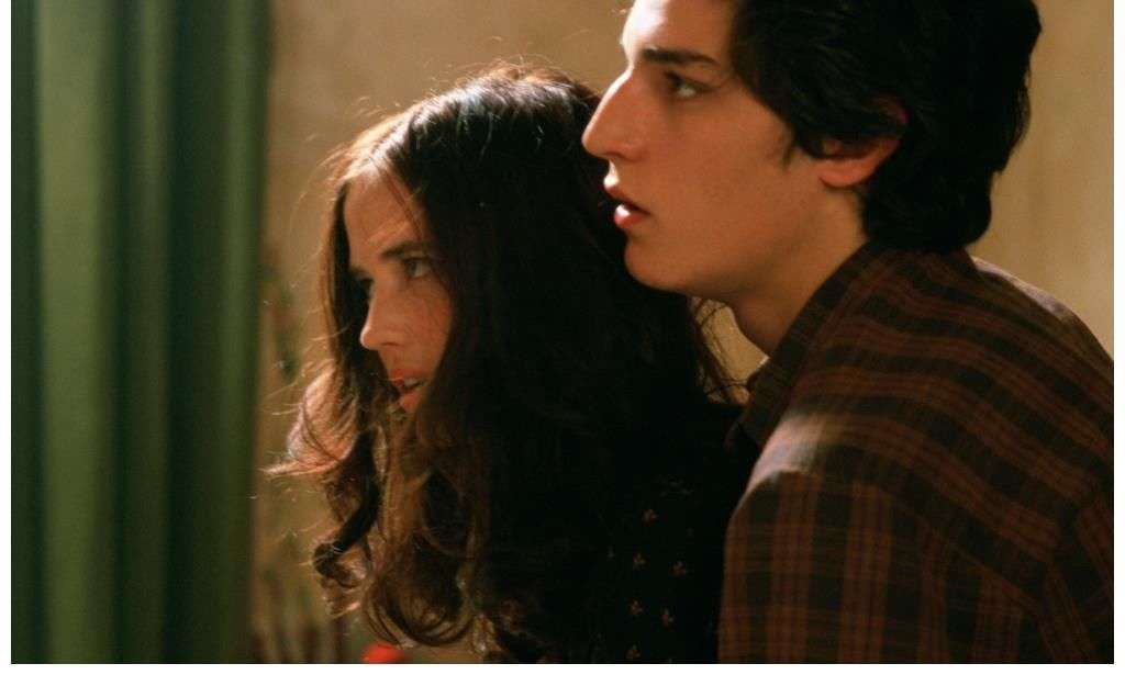 《戏梦巴黎》，女神伊娃·格林，彰显轻狂的法式青春，真影迷必看_【快资讯】