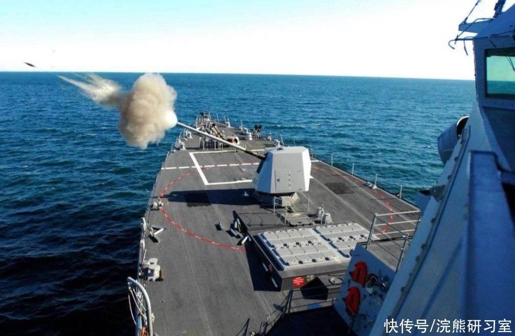 055驱逐舰有多强？万吨大驱仅有一门主炮，一门炮能顶一榴弹炮营_【快资讯】