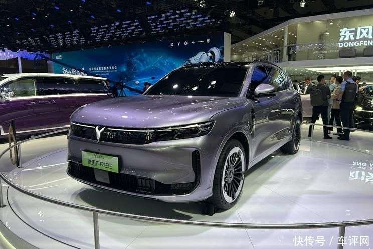 2025上海车展：岚图FREE首发搭载华为ADS4.0智能驾驶系统