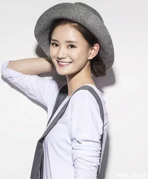 18岁靠砸钱演女主，黄圣依给她做配，如今35岁破产以柜姐谋生 -6park.com