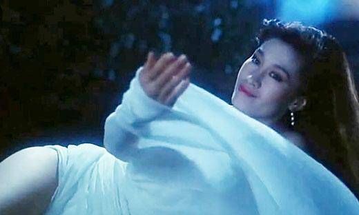 Rmbr this 90s HK vampire movie? The female ghost seduce the pious monk ...