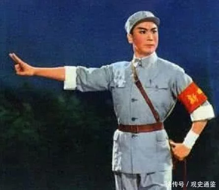 他天生蛮力，曾打败许世友，率领36名伤员发展出一个师，获中将衔 -6parkbbs.com