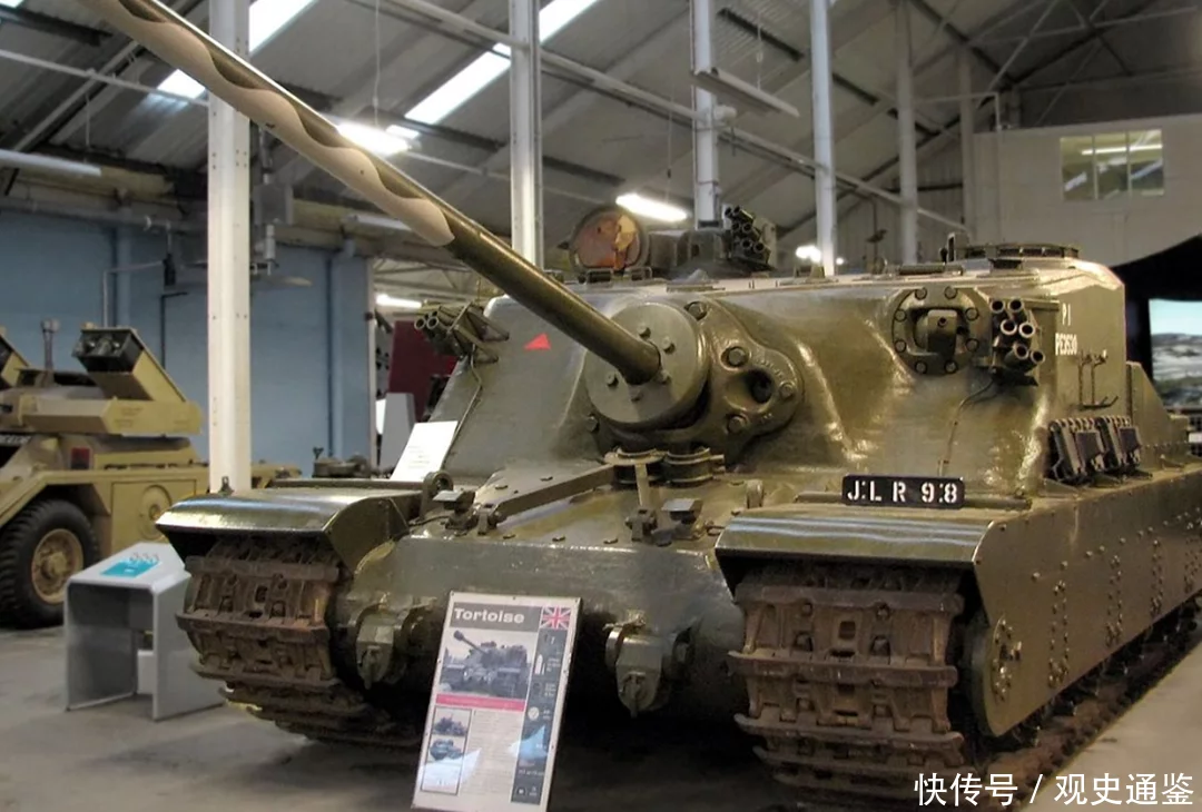 T95超重型坦克，战斗力达到什么水准？看它的四条履带就知道了 -6parkbbs.com