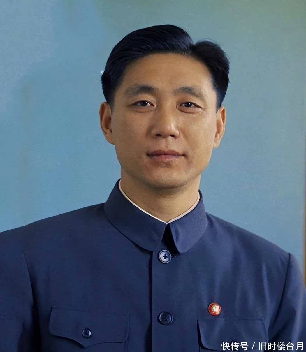 1976年，王洪文做了一个决定，促使华国锋实施抓捕四人帮行动 史海钩沉