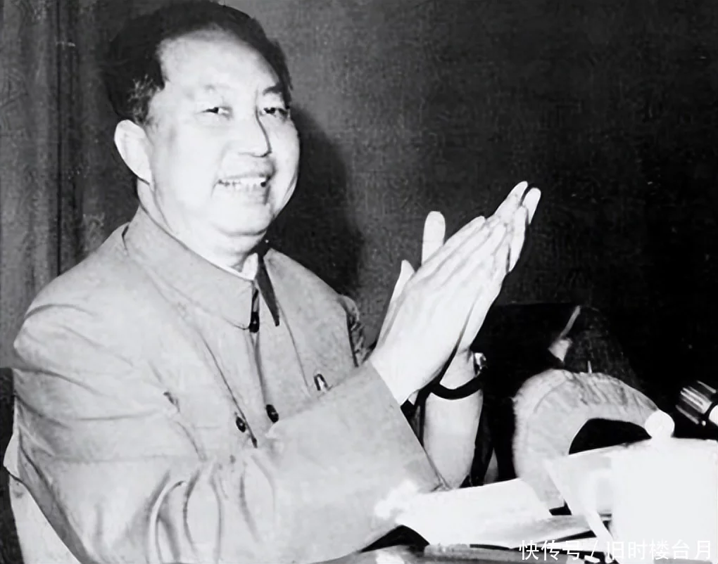 1976年，王洪文做了一个决定，促使华国锋实施抓捕四人帮行动 史海钩沉