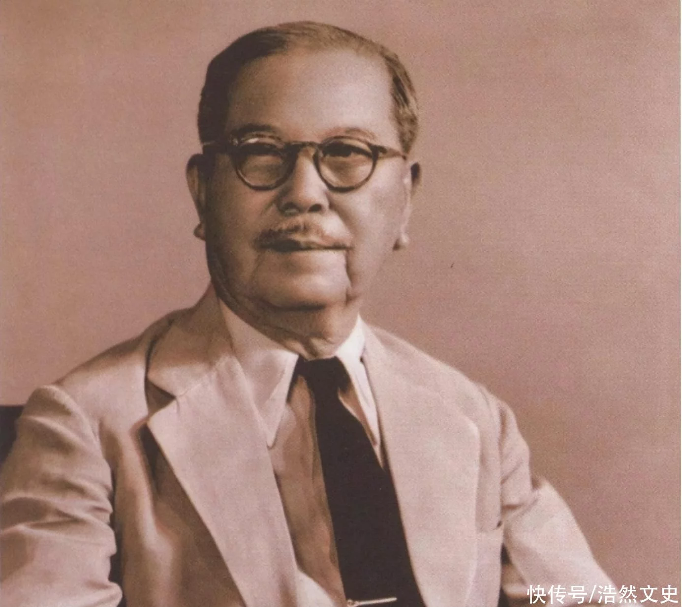 建成三年就成国保文物？这座英雄的丰碑，背后细节远超想象 -6park.com