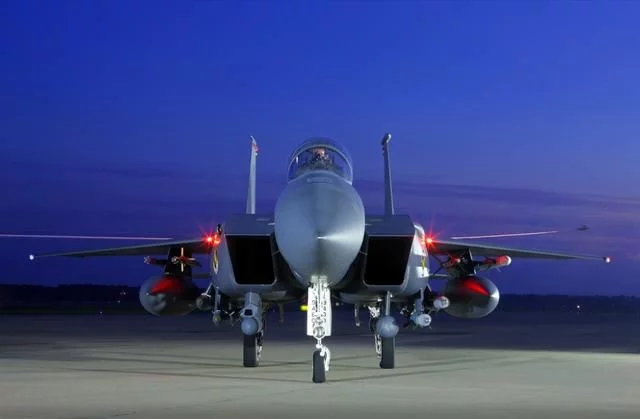 拿刀与拿枪的差距，歼-16战斗机和周边重型战斗机的对比 -6parkbbs.com