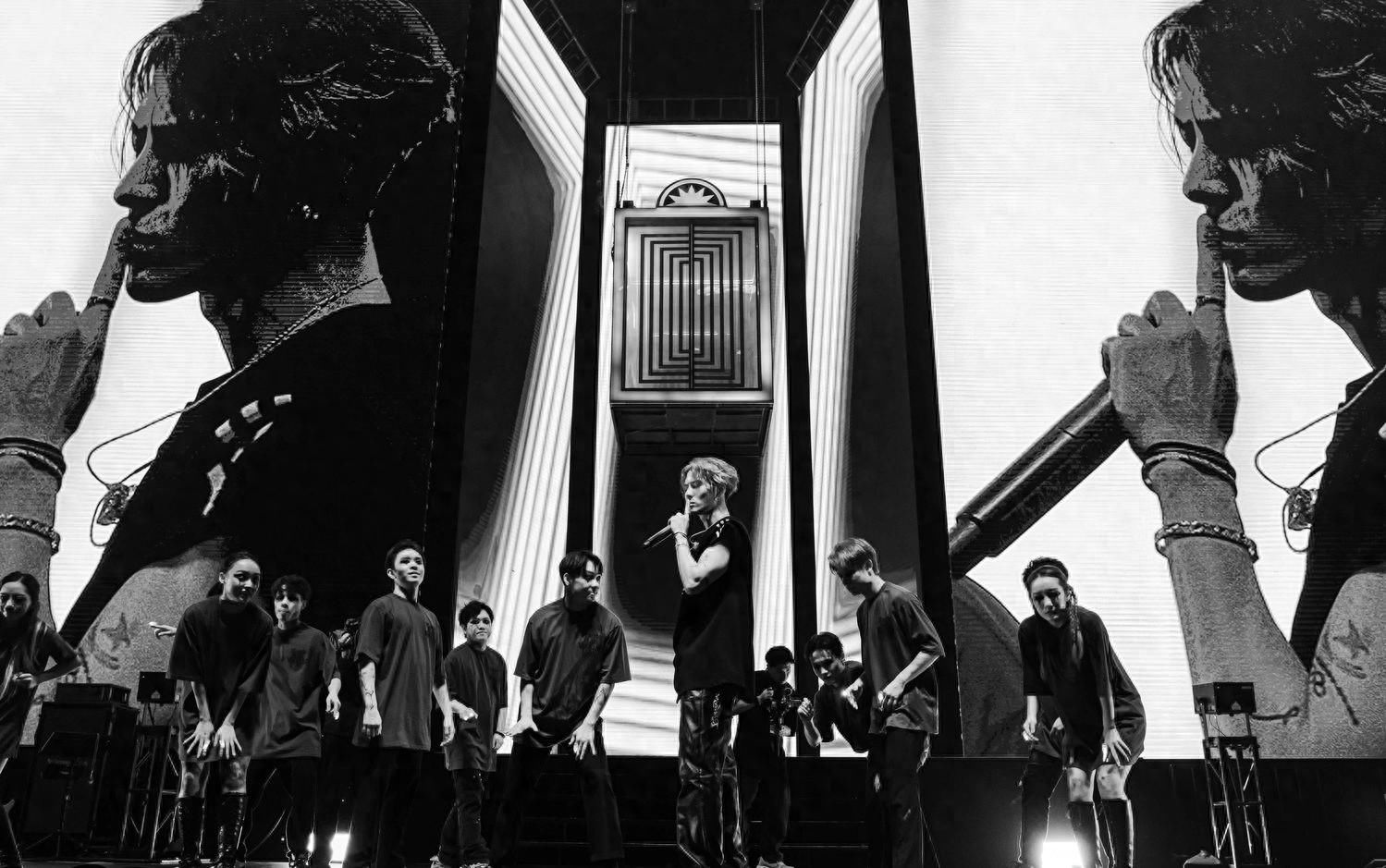 240125 王嘉尔MAGIC MAN WORLD TOUR深圳站震撼收官 宁波站引爆期待 - 360娱乐，你开心就好